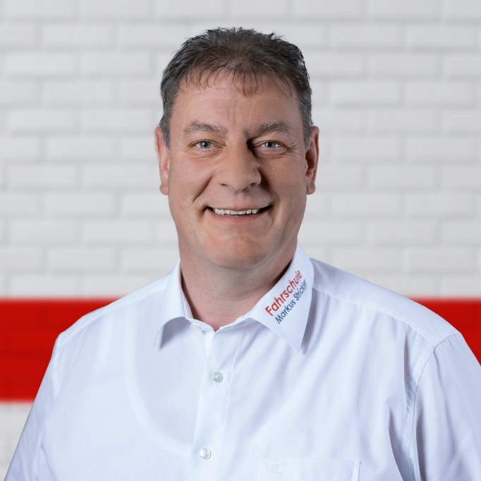 Kategorie C1 | Fahrschule Strickler